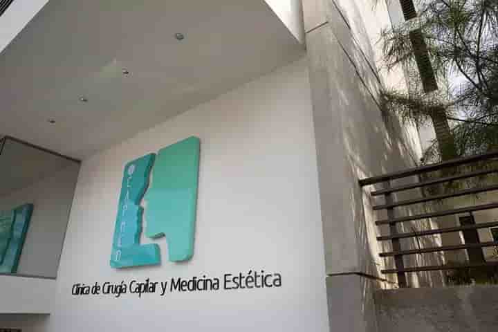 Verified CAPMED (Hair Transplant and Aesthetic Medicine) Reviews in ...